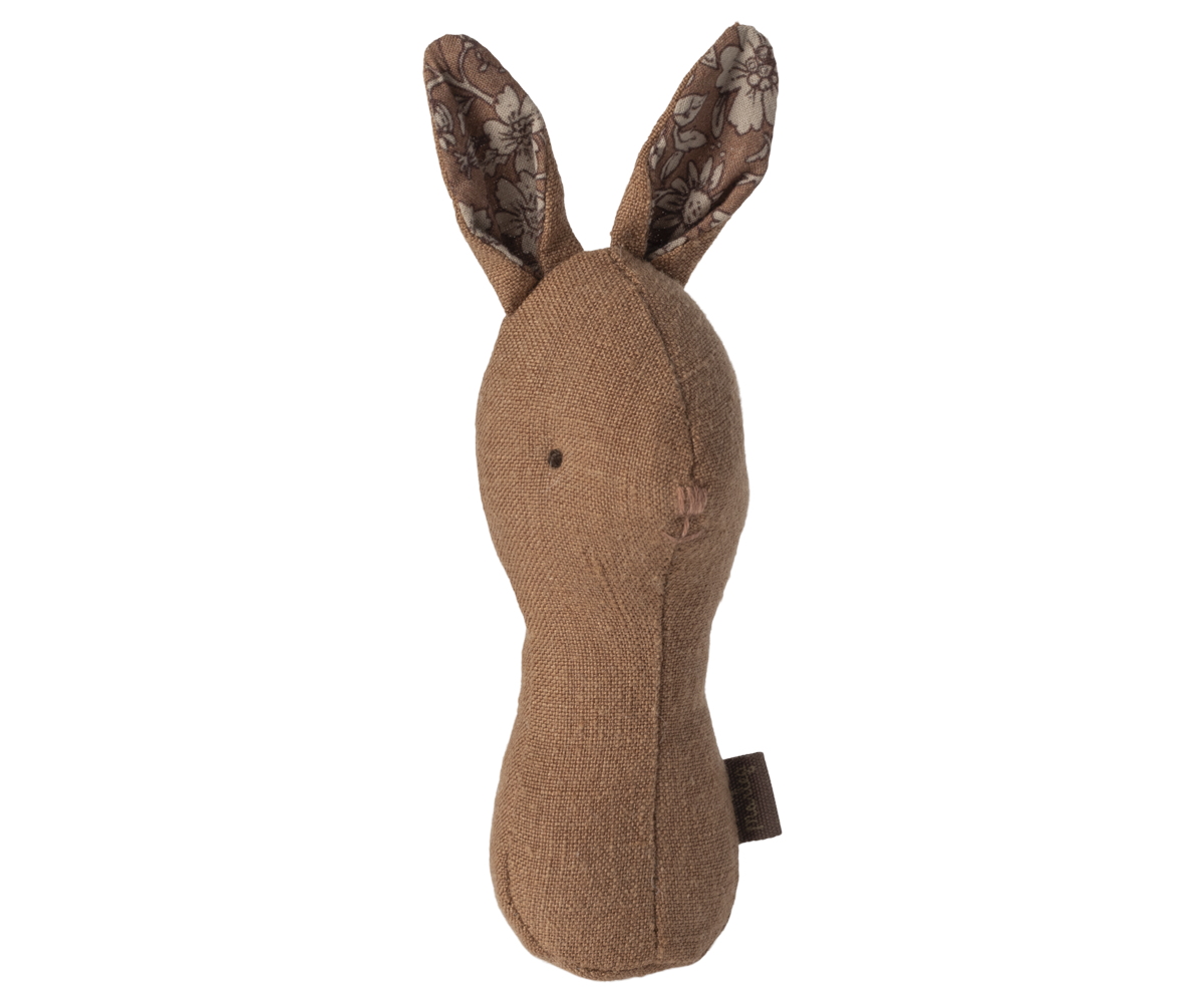 Lullaby friends, Bunny rattle - Chocolate – Maileg EU